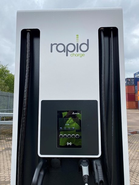 Delta’s Ultra Fast EV Charger to Power Electric Haulage Truck in the UK ...