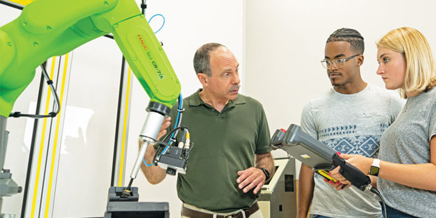 FANUC Demonstrates New Robotic Solutions at Assembly 2022 | Industry USA