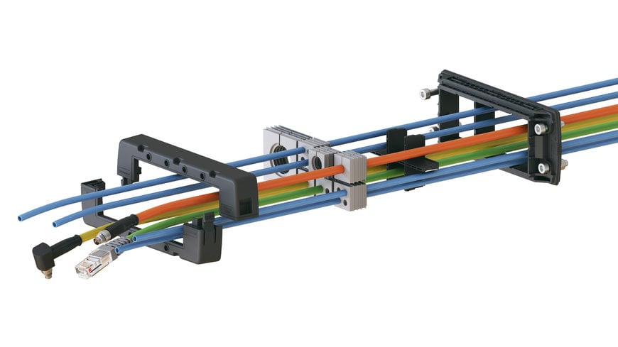 Passage de câbles modulaire KDSI-SR installé de l'extérieur ...