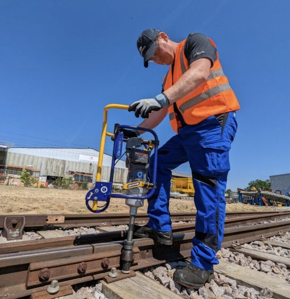 Rail Live : Geismar unveils Mantis and Nautilus | Railway USA