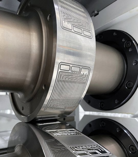 New system revolutionizes production of bipolar plates | Metalworking ...