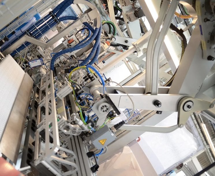 KEBA solution enables high-level use of industrial robot kinematics ...