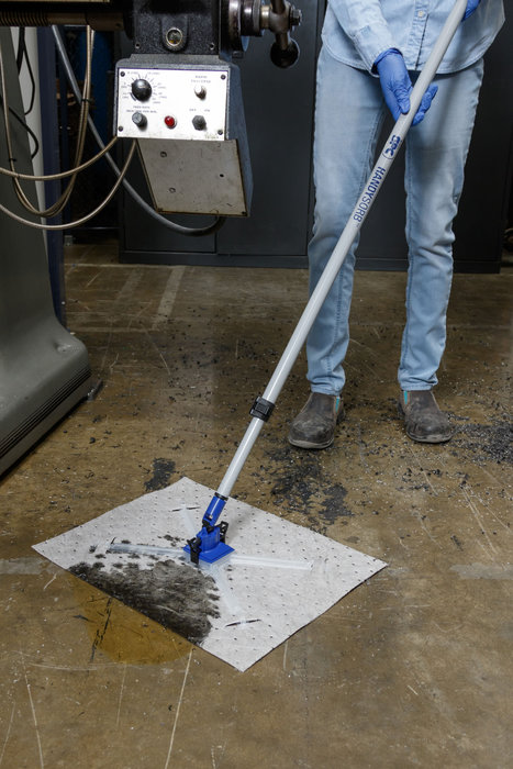 Easily mop industrial spills | Industry-Asia